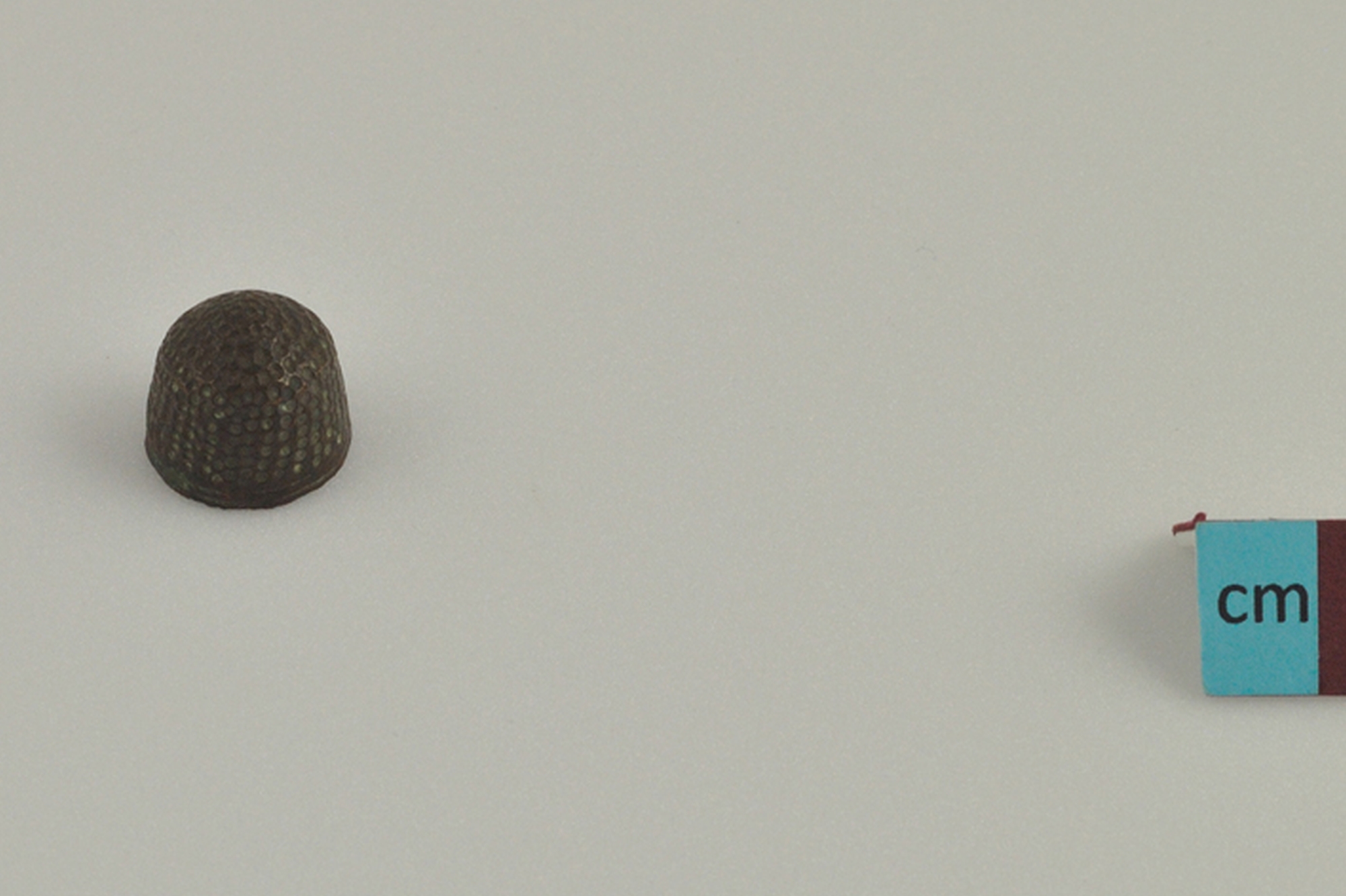 Catalogue record: Beehive Thimble | Ashwell Museum